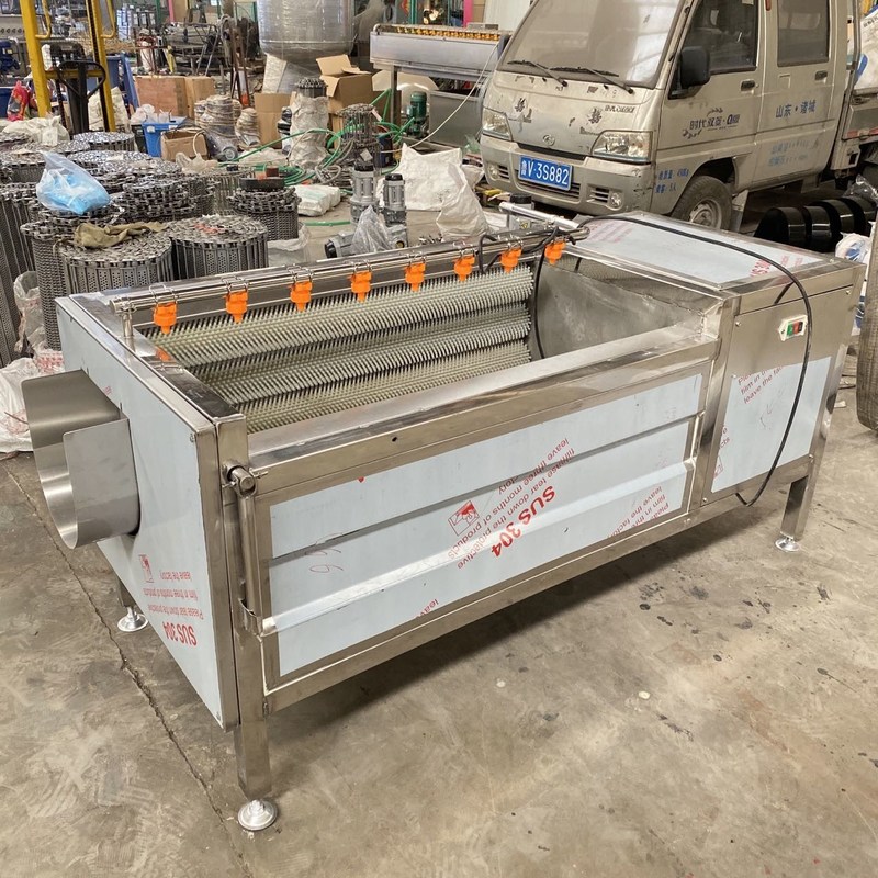 500kg/h Carrot Wool rolle Peeling Machine Bubble Washer Vegetable And ...